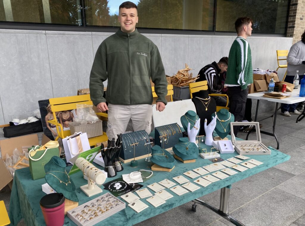 UL students flock to Whack Vintage & Fíor pop-ups on campus